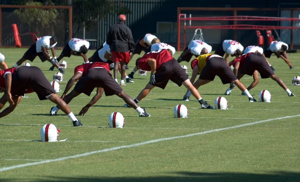 HOW TO WORK OUT LIKE YOU’RE IN AN NFL TRAINING CAMP - MOVATI Athletic